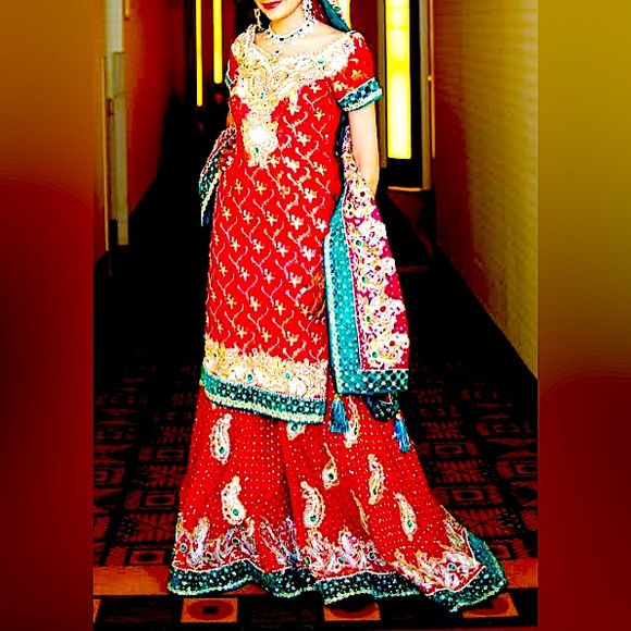 Aeisha Varsey | Dresses | Shaadi Valima Mehndi 3 Piece Wedding Outfit ...